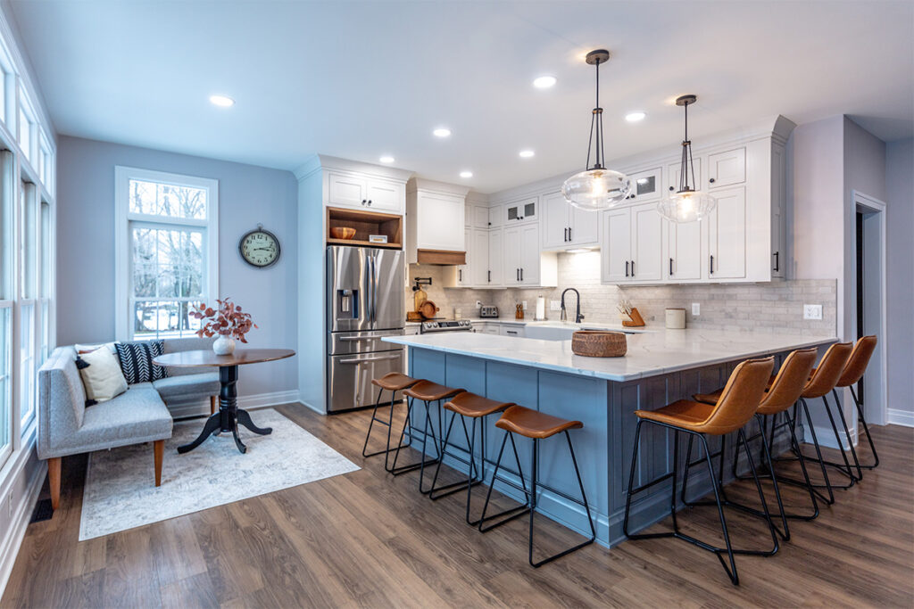 Modern Inset Kitchen - Showplace Design Center