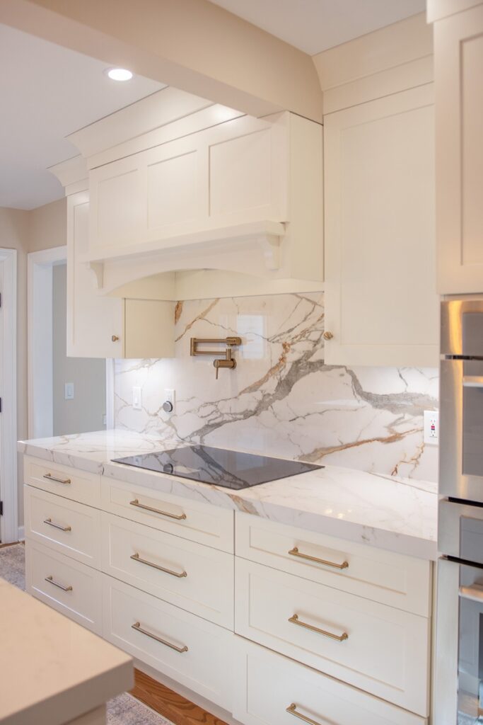 Small Transitional Lakeside Kitchen - Showplace Design Center